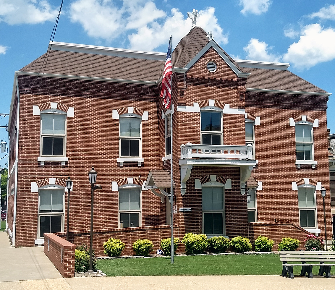 Billionaire Dr. Richard Sackler to sell a third luxury property in ...